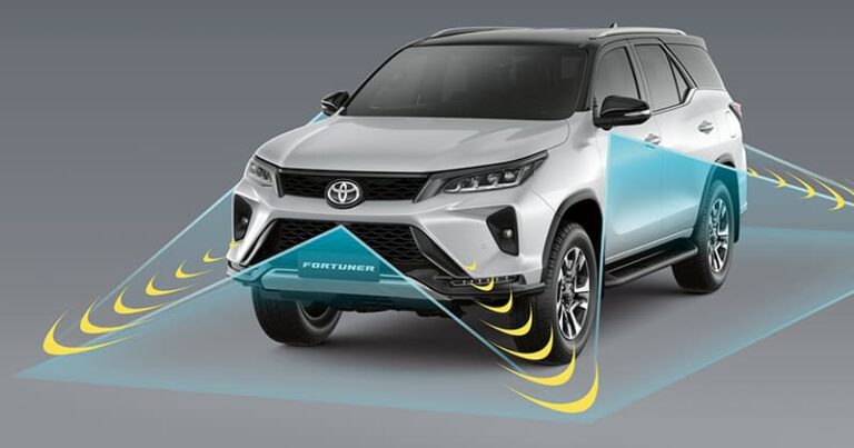 Toyota Fortuner Legender (MY2023) เพิ่ม Apple CarPlay ไร้สาย / TPMS ...